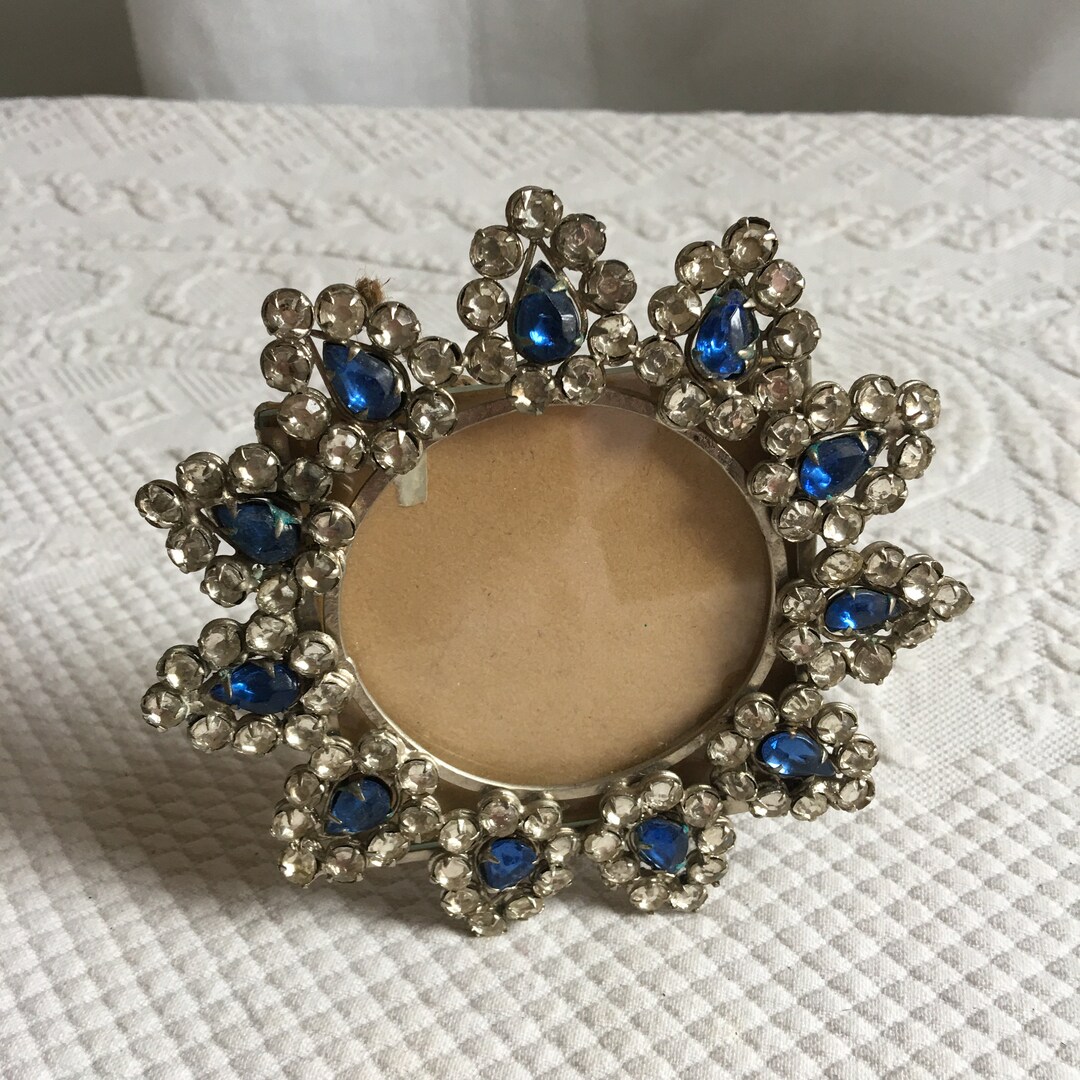 Vintage Rhinestone Round Picture Frame With Tabletop Frame. Round Clear ...