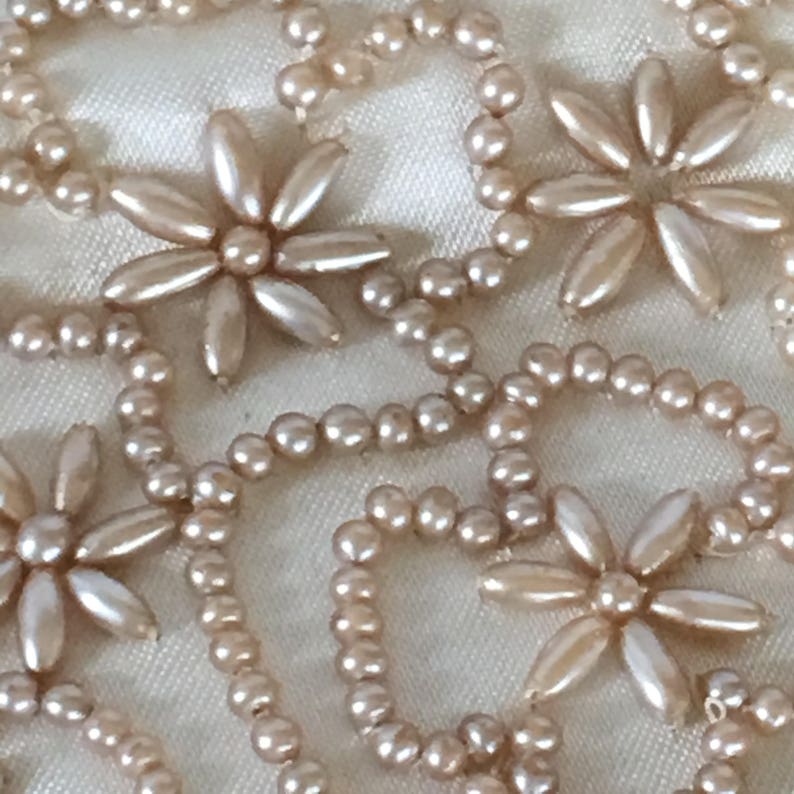 Vintage off White Self Handled Small Beaded Purse. Beaded Flowers and ...