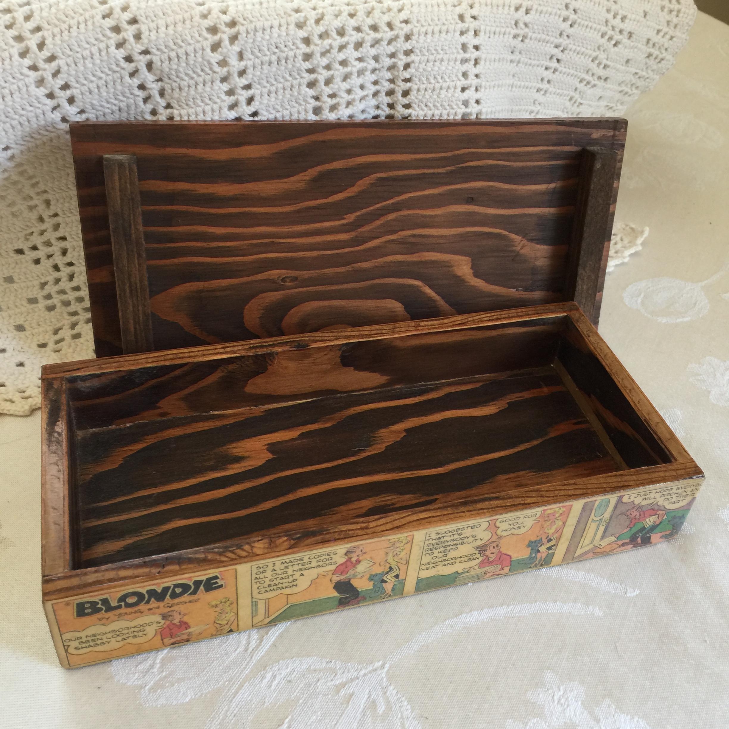 Vintage Cartoon Covered Wooden Box. Eek & Meek a Mock Mugging on Top ...