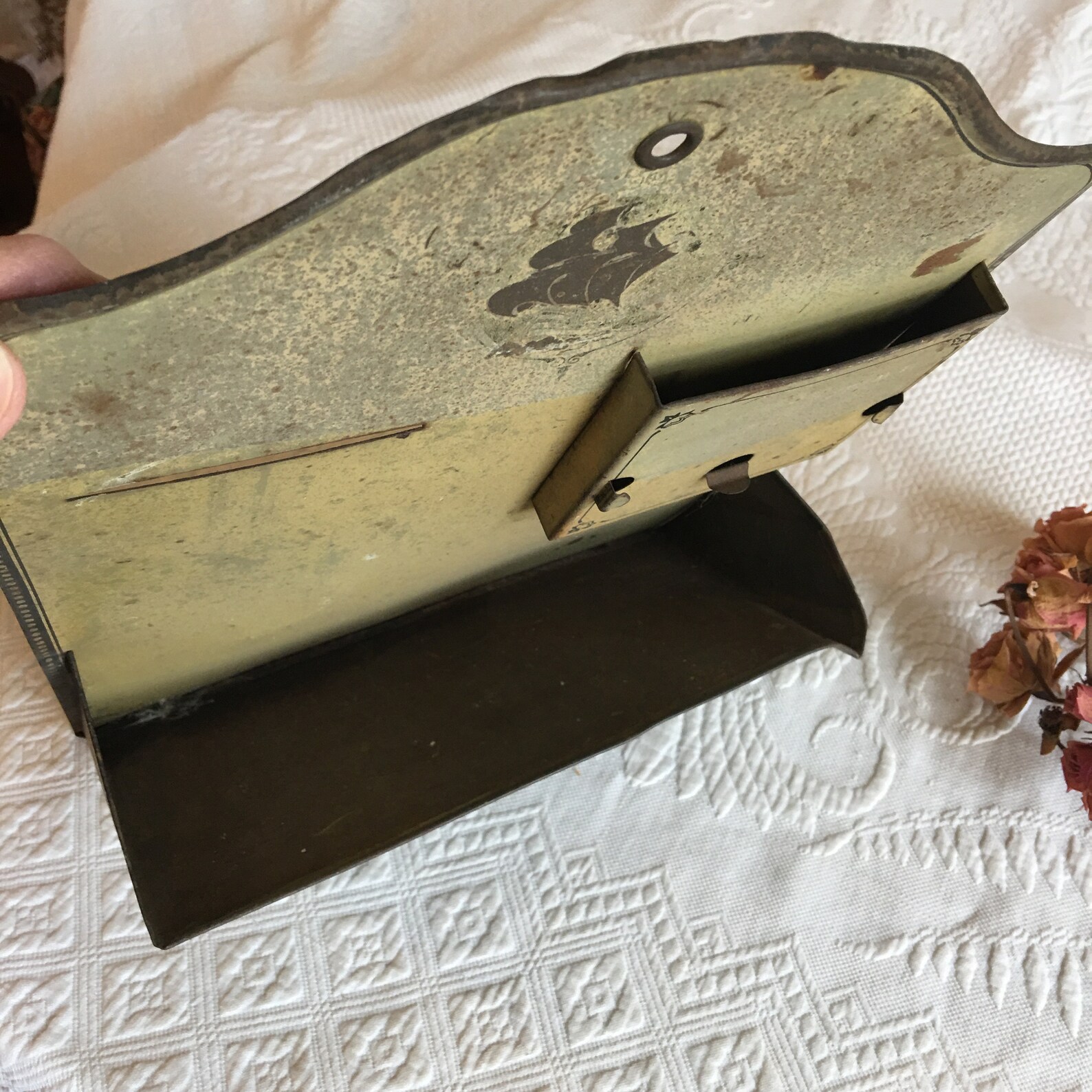 Vintage 1925 Wall Pocket for Mail, Note Pad, Magnets, Anything. Buffalo ...