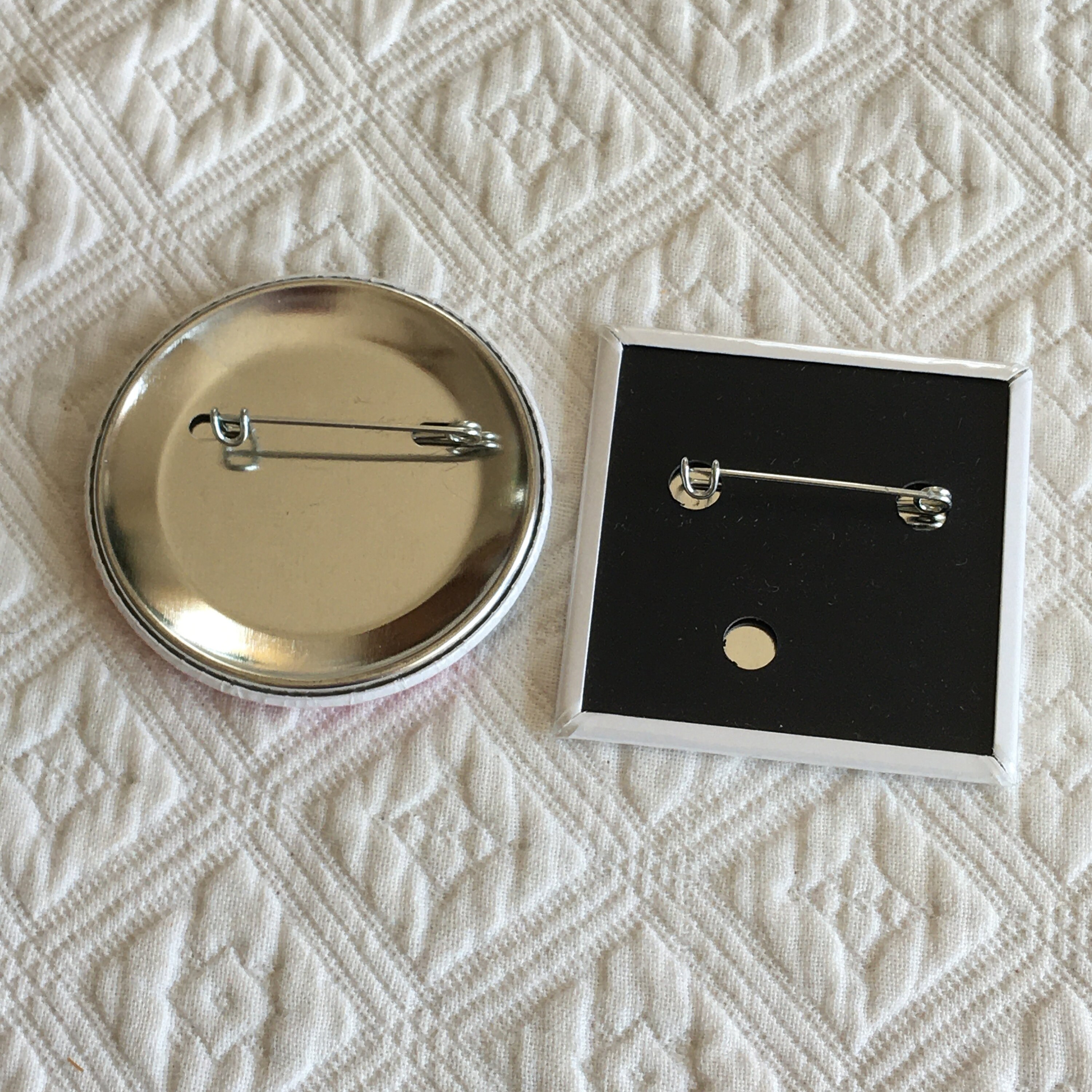 Vintage Bride Button Pins. Mother of the Bride and I'm the Bride Button ...