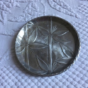 Vintage Everlast Forged Aluminum Coaster With Bamboo Stalks and Leaves ...