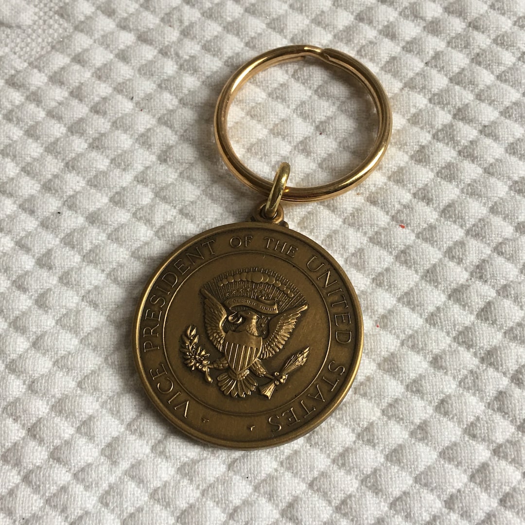 Vintage 1981 George Bush Key Ring. Vice President of the United States ...