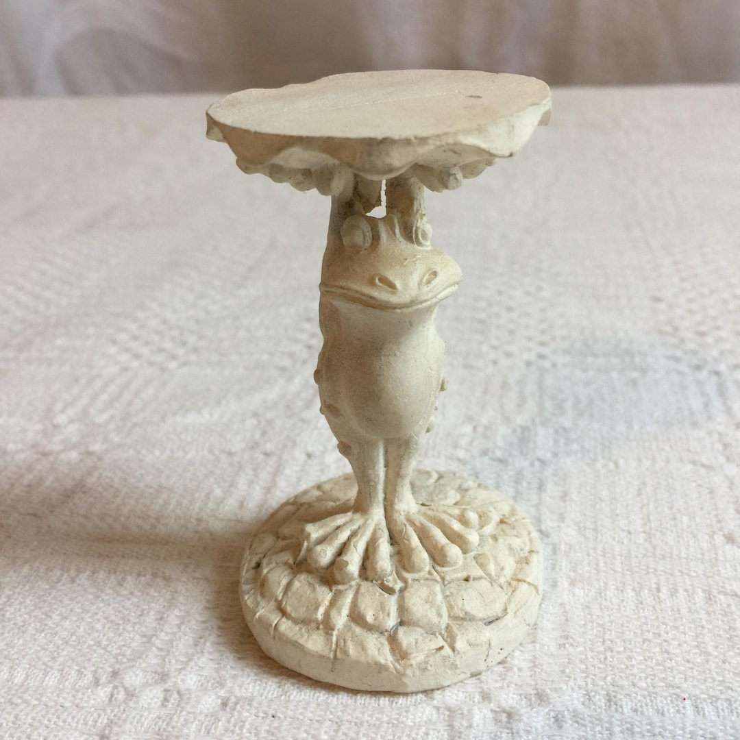 Vintage Frog Pedestal. Small Composite Frog Stand for Small Displays ...