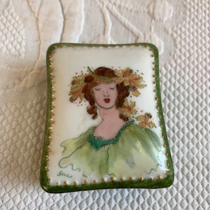Vintage Lady Porcelain Dresser Box. Hand Painted Green Small Trinket ...