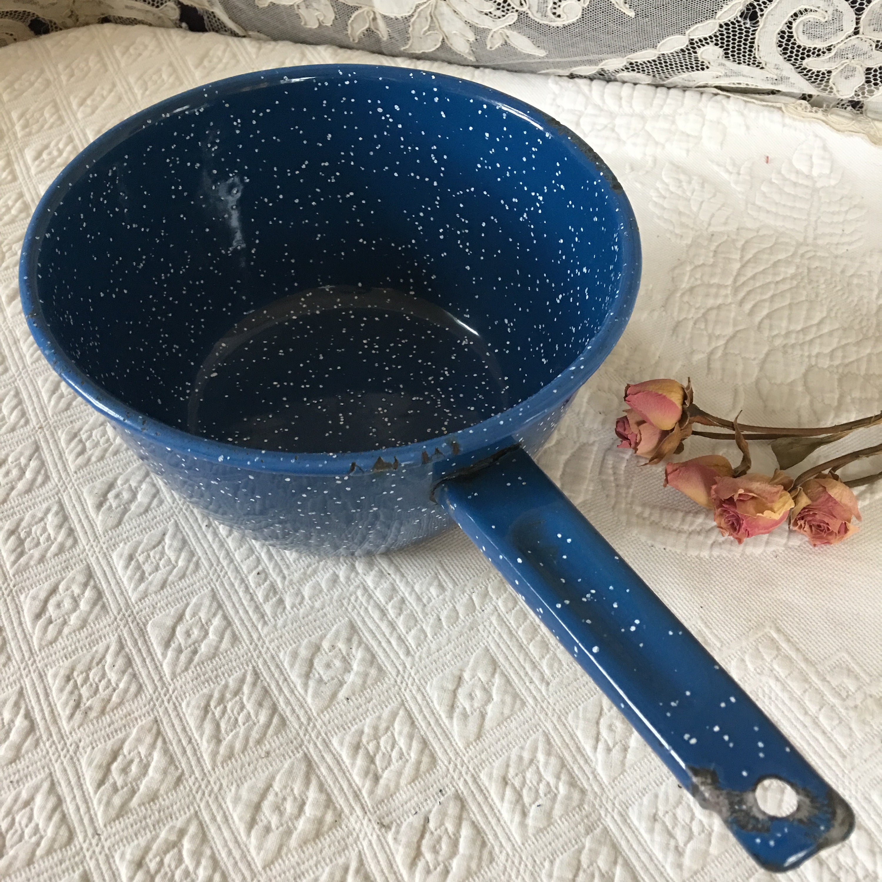 Vintage Spatter Ware Enamelware Kettle Pot. Navy Blue and White ...