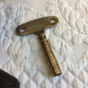 Antique Schatz Ships Wheel Porthole Style Clock W/ Original Key to Wind ...