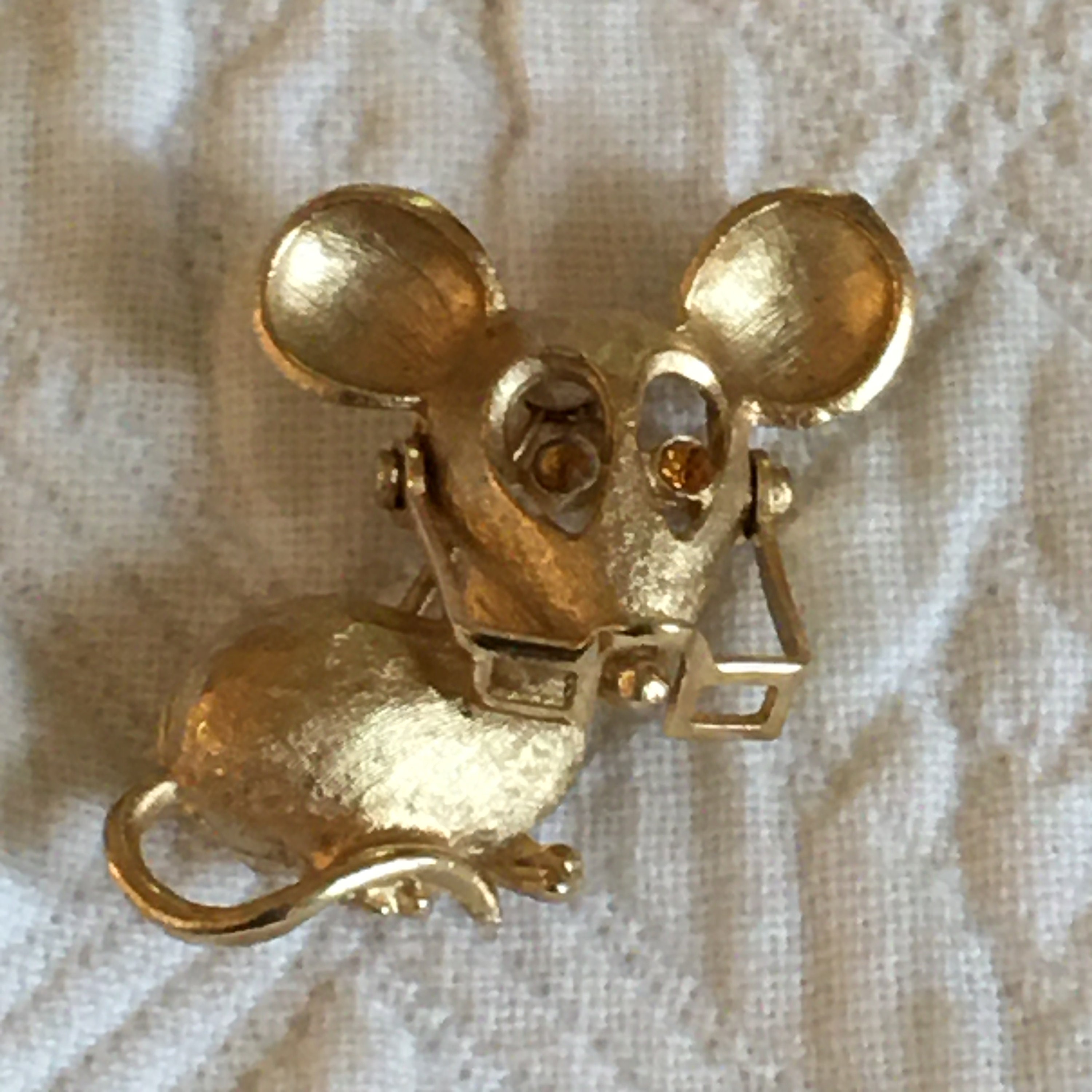 Vintage Avon Mouse Pin Wearing Spectacles. Charming Gold Tone Mouse Pin ...