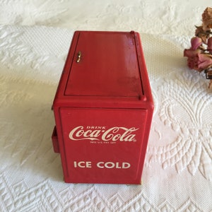 Vintage 1997 Coca Cola Bank Music Box. 1950s Replica Chest Type Vending ...
