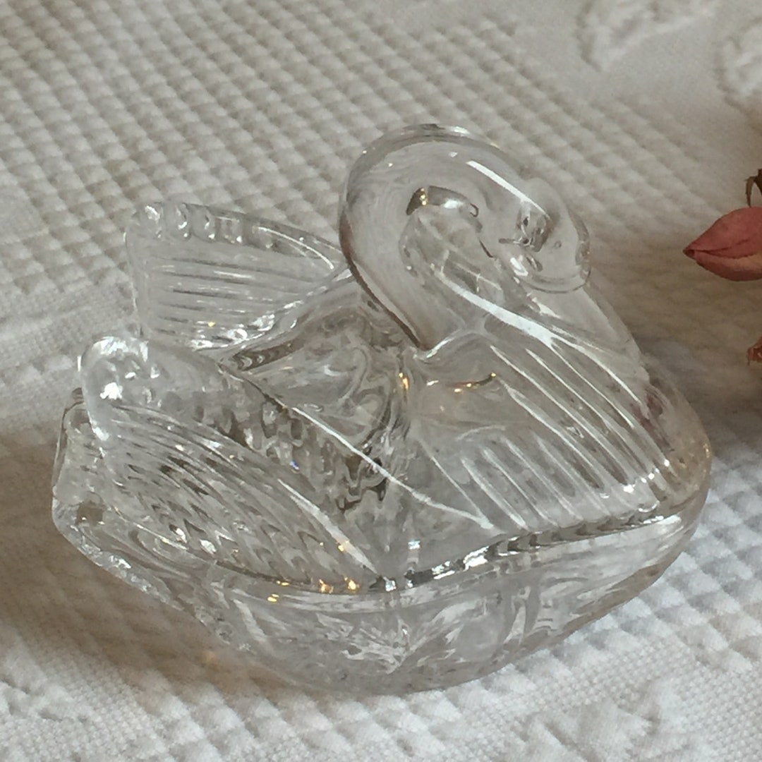 Vintage Pressed Glass Crystal Swan Dish With Lid. Beautiful Glass ...