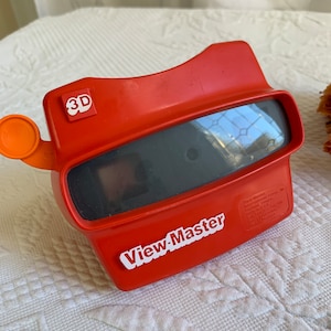 Vintage 1970's or 1980's View-master 3D Red Reel Viewer for Round Flat ...