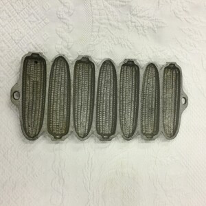 Vintage Silver Cast Aluminum Cornbread Pan Molds. Corn Cob Shaped Molds ...