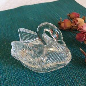 Vintage Pressed Glass Crystal Swan Dish With Lid. Beautiful Glass ...