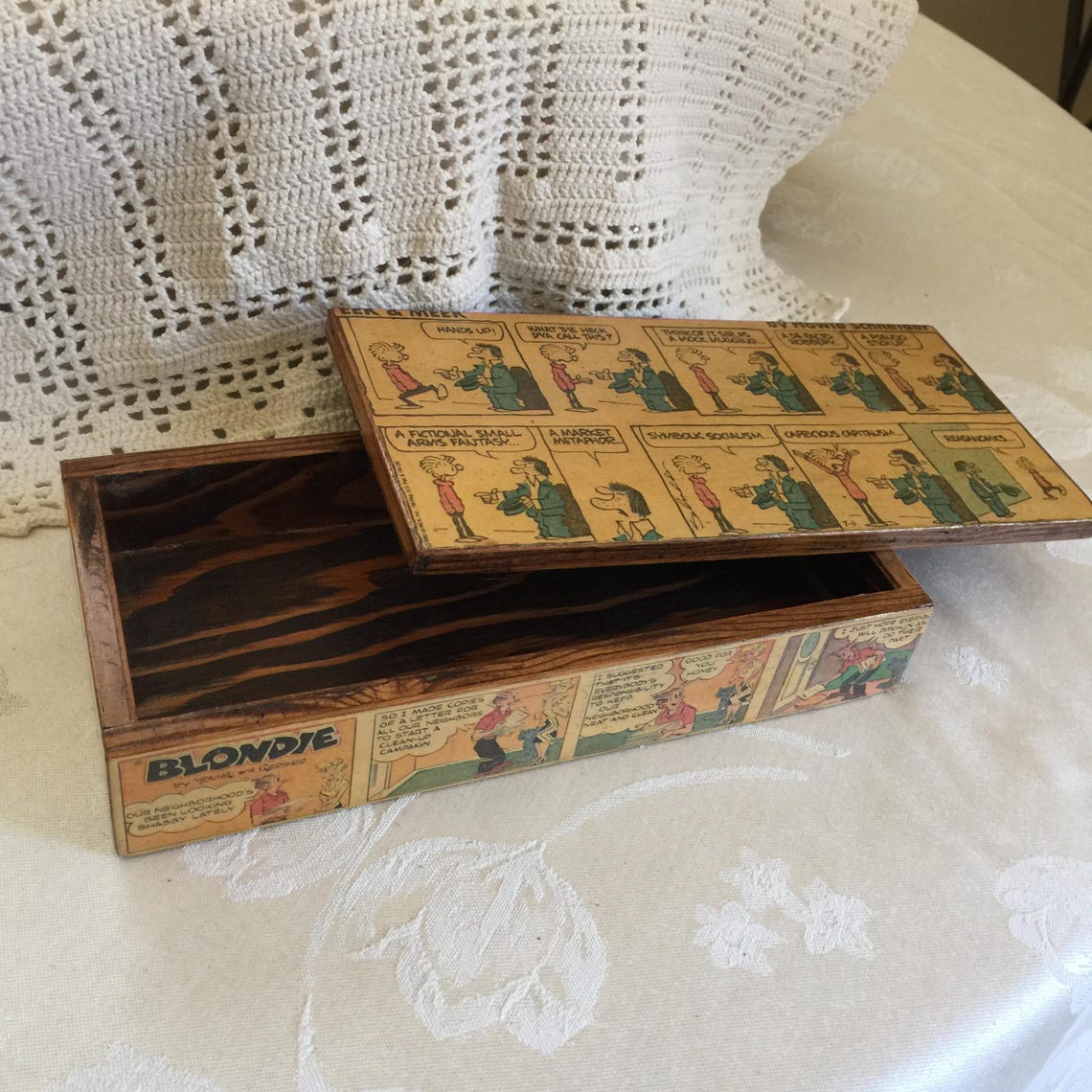 Vintage Cartoon Covered Wooden Box. Eek & Meek a Mock Mugging on Top ...