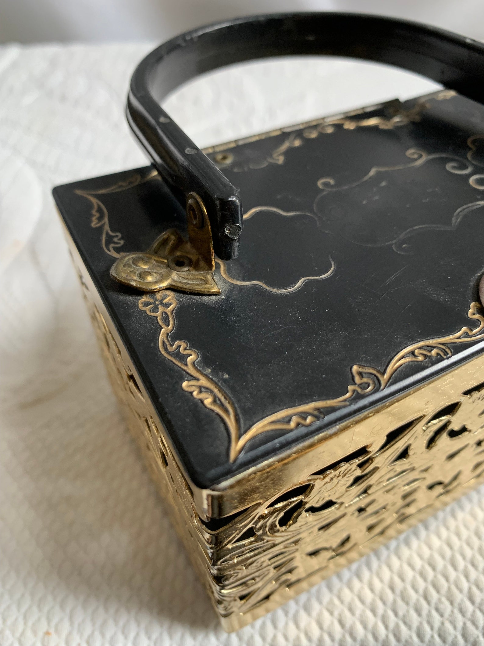 Vintage Box Purse in Openwork Brass and Plastic Bottom, Lid and Handle ...