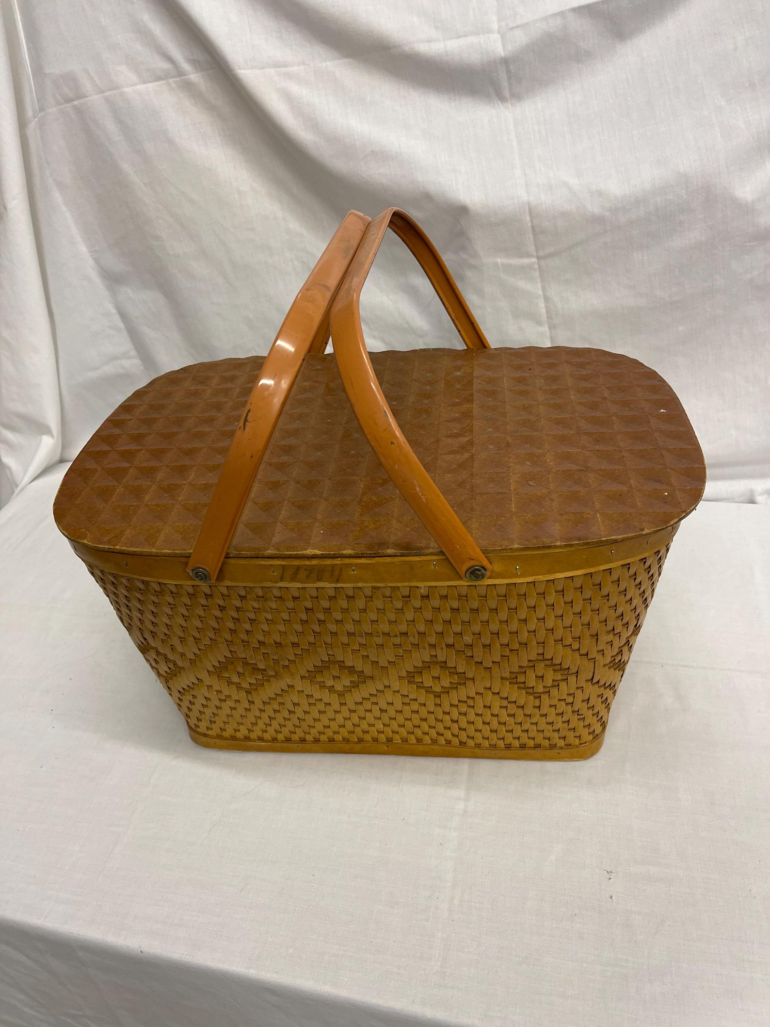 Vintage Red Man Quality Baskets Picnic Basket. Label Inside Back. Woven ...