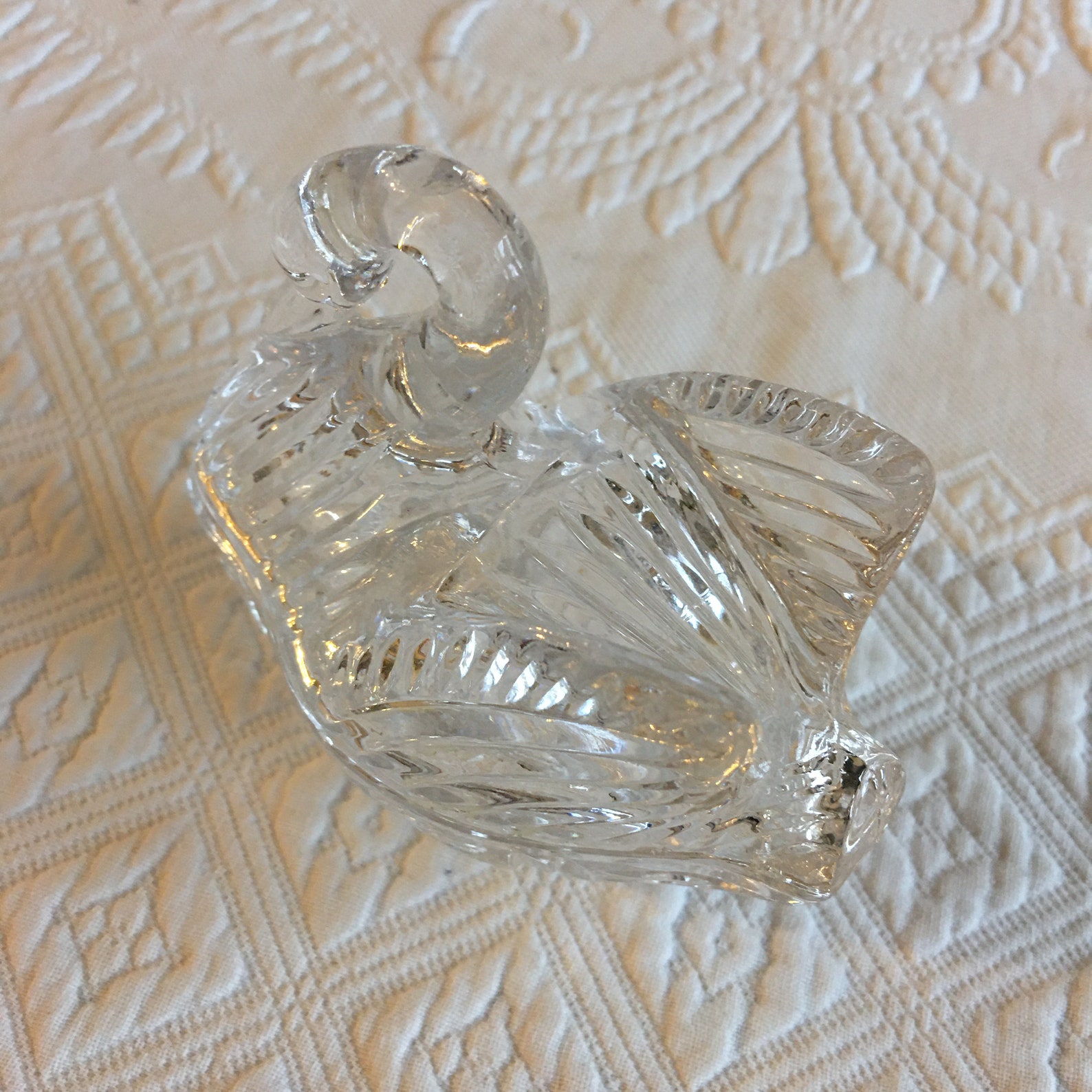 Vintage Pressed Glass Crystal Swan Dish With Lid. Beautiful Glass ...