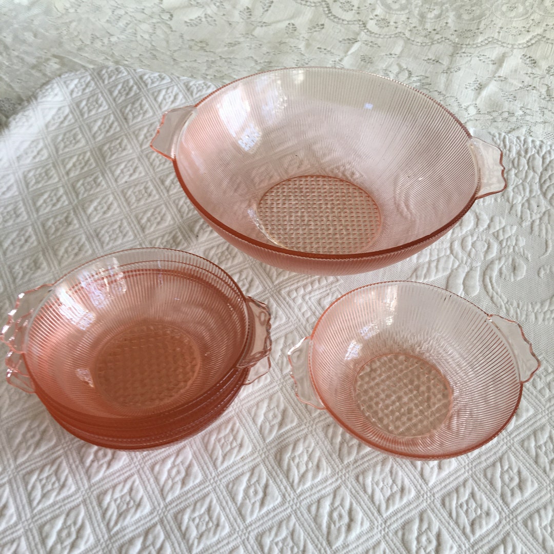 Vintage Pink Depression Bowl and 5 Single Fruit Bowls. Handles on Sides ...