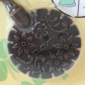 Thread Cutter Pendant in Antiqued Gold, Clover CUTTER Pendant to Wear ...