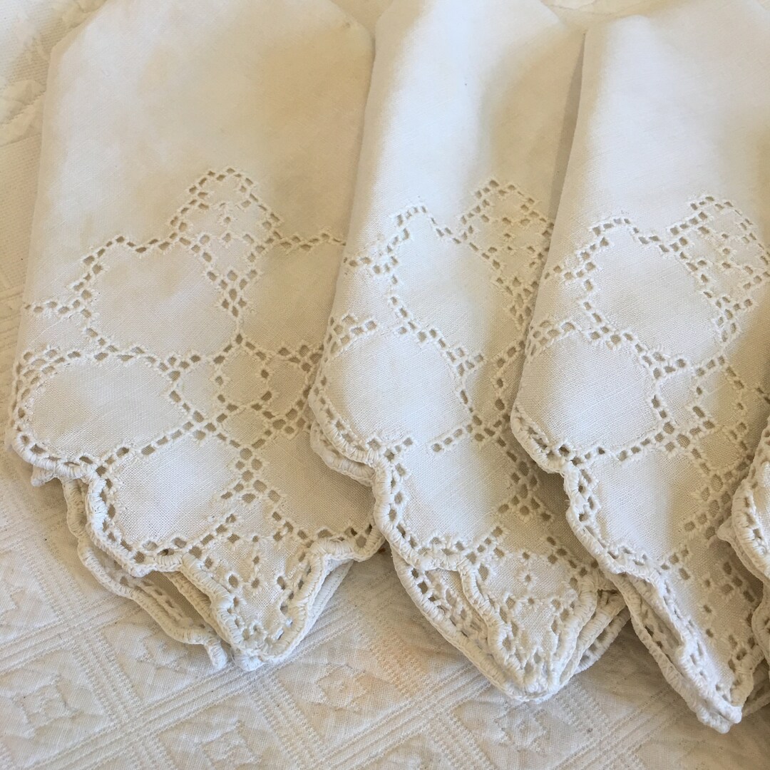 Vintage 8 Linen Pulled Thread and Embroidered Dinner Napkins. Openwork ...