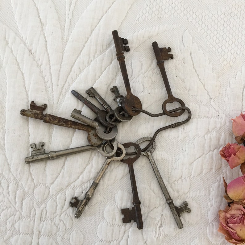 Antique 11 Old Keys on Ring as Found. Great Old Keys for Art - Etsy