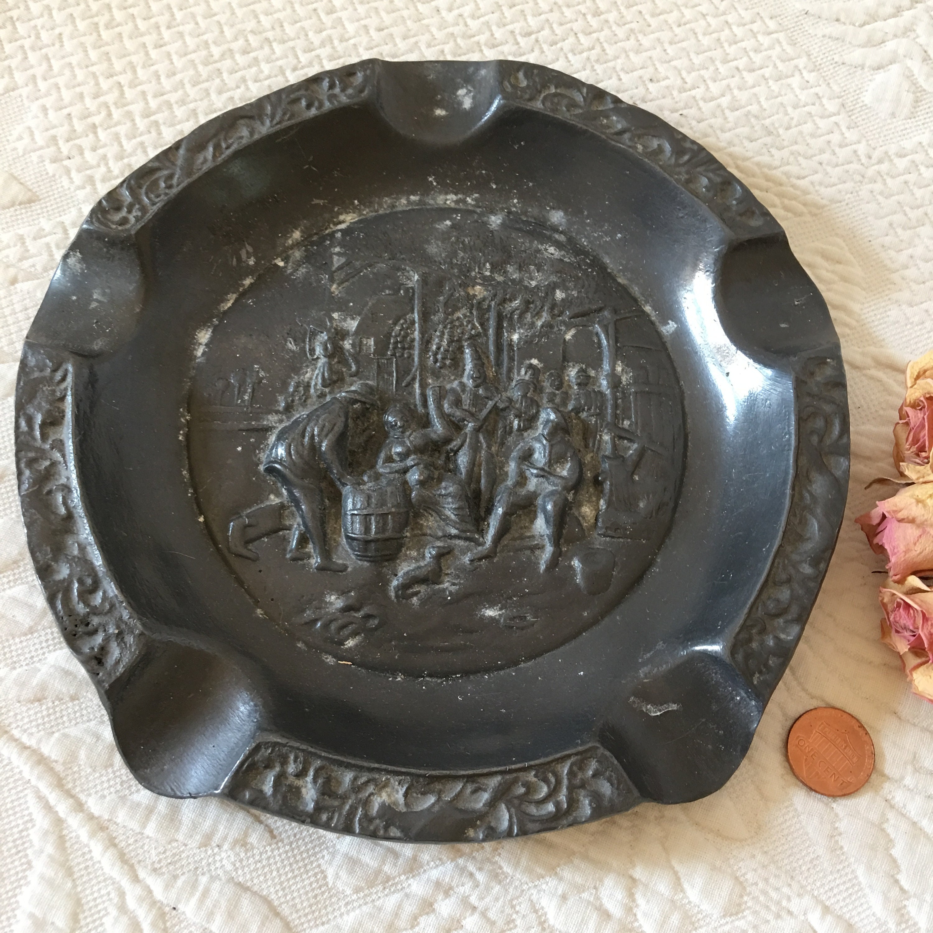 Vintage Pewter Ash Tray With Colonial Tavern Type Scene in 3D Relief ...