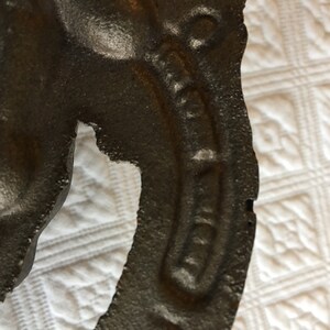 Vintage Cast Iron Gingerbread Man Pan. 6 Men or Boy Molds With Trousers ...