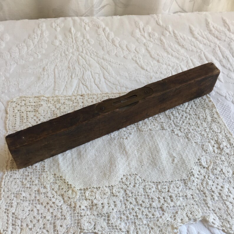 Antique Wooden Level. Carpenters Level of Wood and Brass With Glass ...