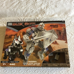 2001 Mega Bloks Transforming Block Bots Knight & Wolf. 9356 ...