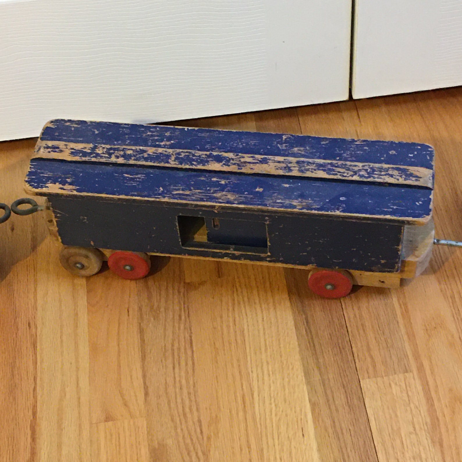 Vintage 4 Car Wood Train. Large Cars, A Red and Natural Wood Engine, A ...