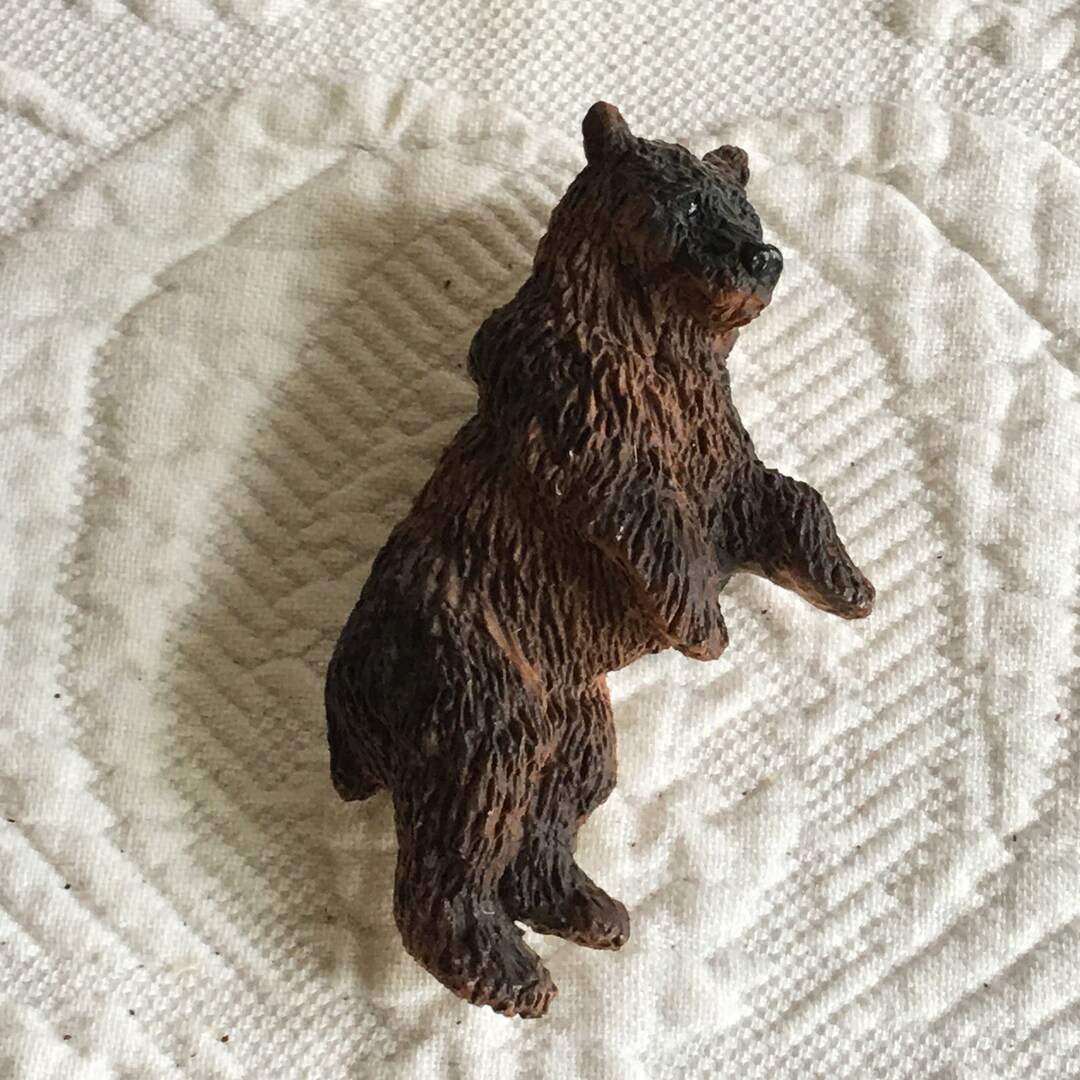 Vintage 1986 Magnet With Standing Bear. United Design Magnet. Add to a ...