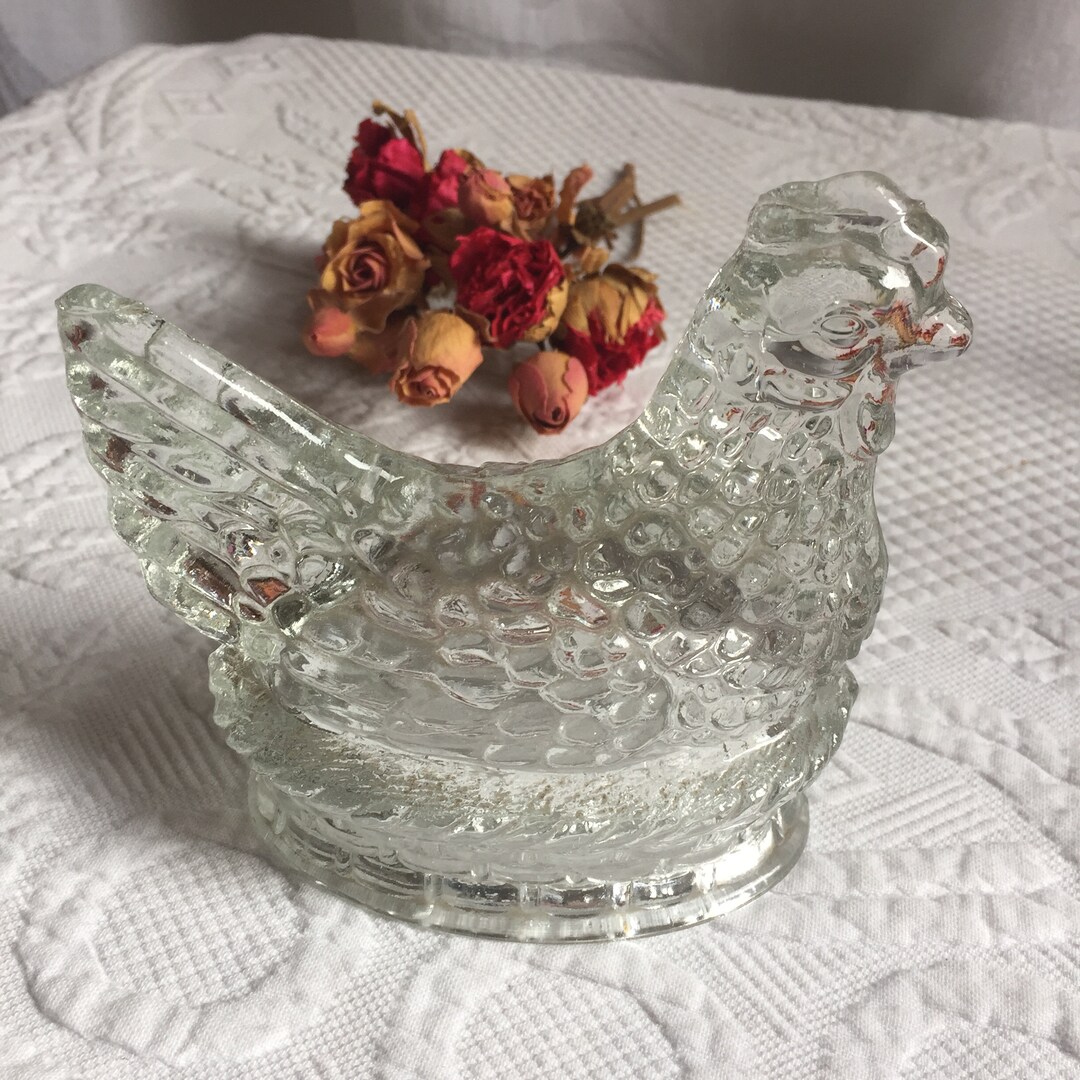 Vintage Chicken Clear Glass Hen on a Basket Designed Nest. Chicken ...