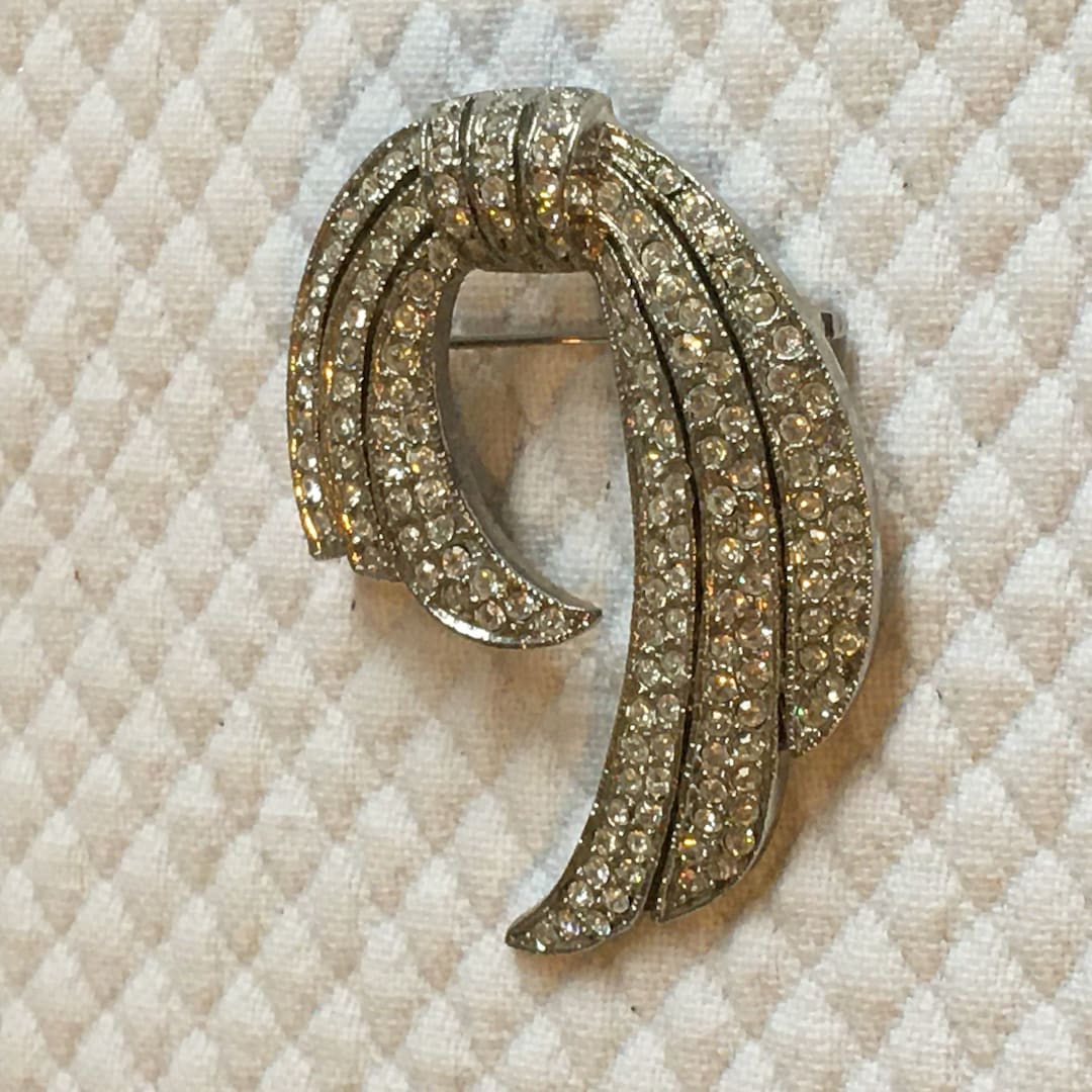 Vintage Pave Rhinestone Bow or Sash Pin Brooch. Lovely, Feminine ...