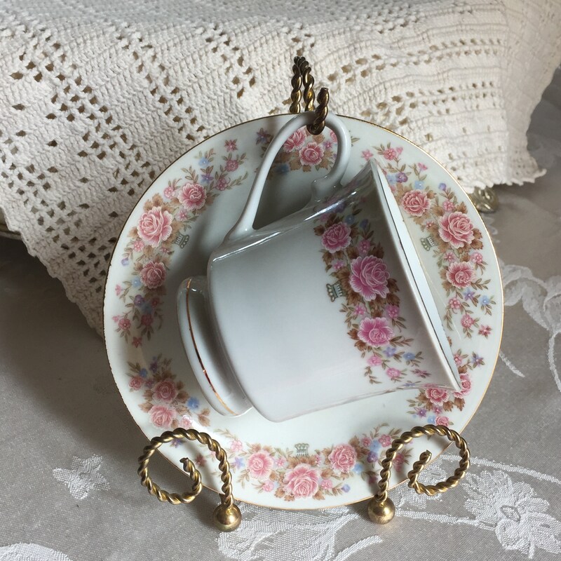 Teacup Display - Etsy