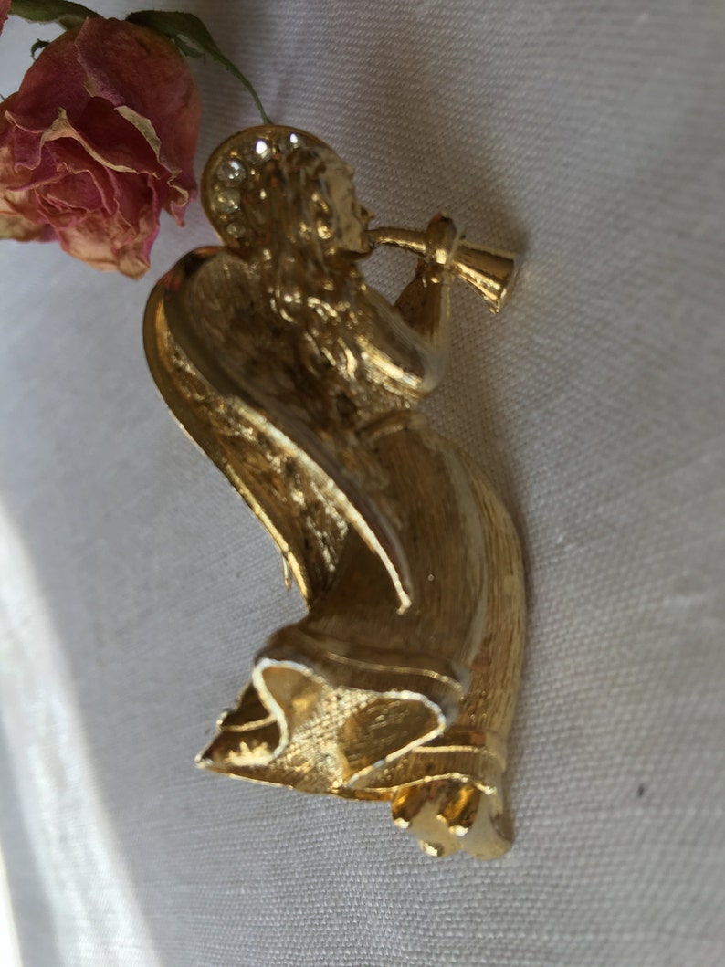 Vintage Goldtone Angel Blowing Horn Pin Brooch. Christmas Pin - Etsy