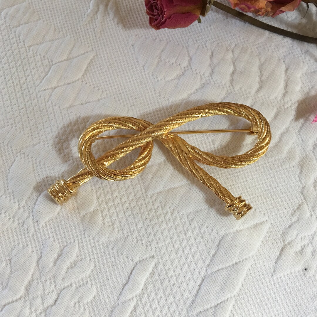 Vintage Bright Gold Rope Knot Bow Pin or Brooch. Twisted Rope Knot Bow ...