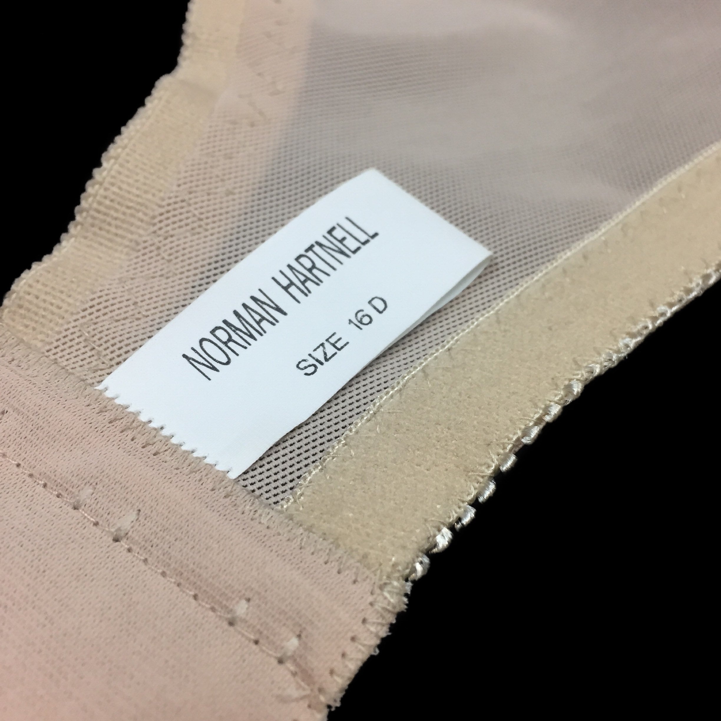 Deadstock Bra 1970's Vintage Norman Hartnell Wire Free Nude Bra Size ...