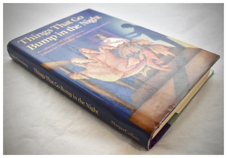 C1989 "things That Go Bump in the Night" A Collection of Stories Edited ...