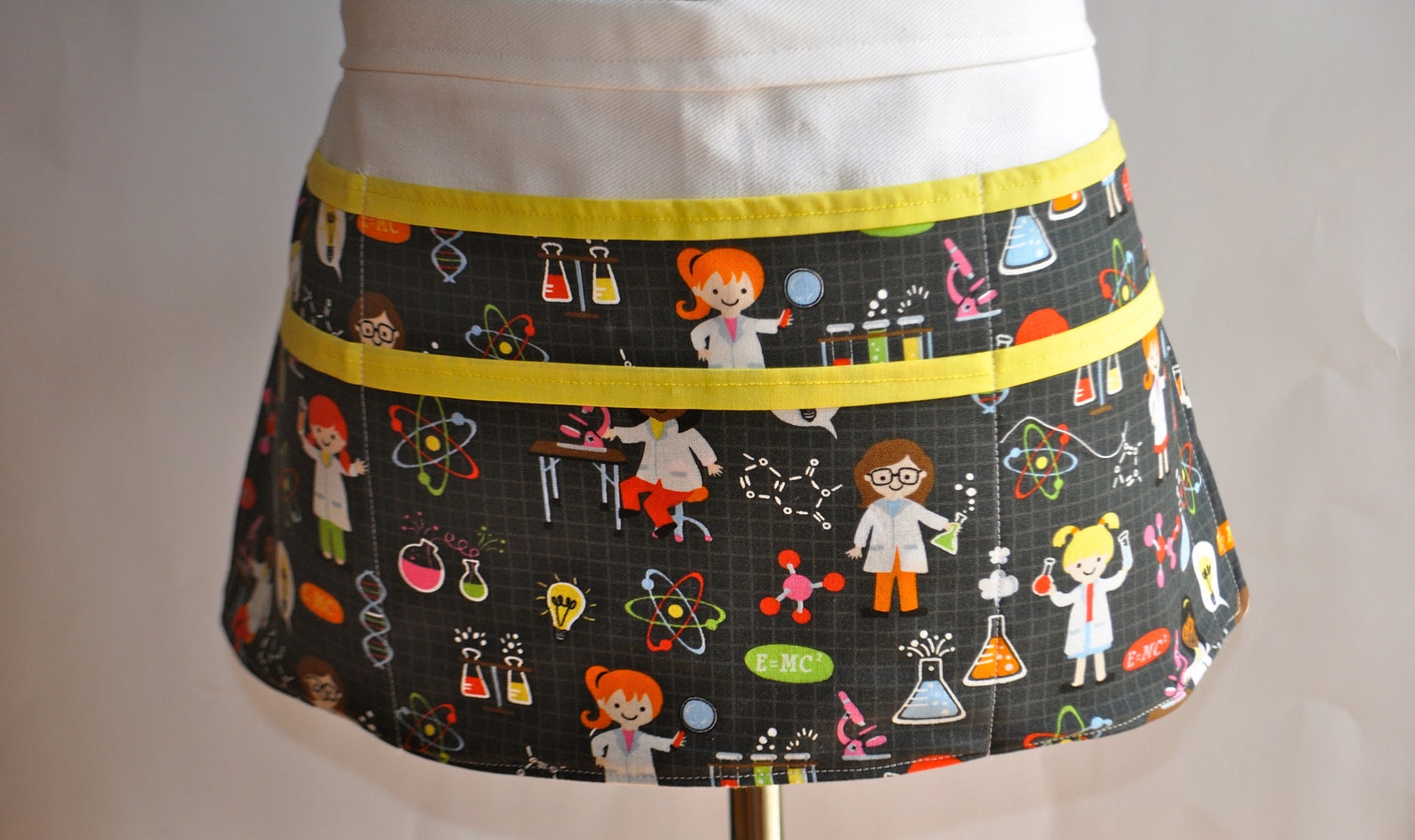 Female Scientist Teacher Apron - Etsy