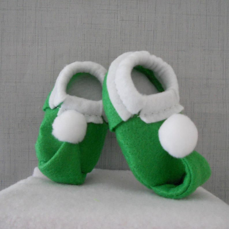 Elf Baby Soft Sole Slippers- Green and Red Felt Elf Baby Shoes- Buy 2 ...