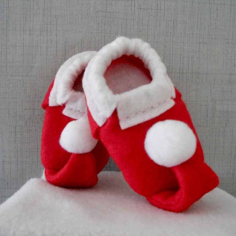 Elf Baby Soft Sole Slippers- Green and Red Felt Elf Baby Shoes- Buy 2 ...