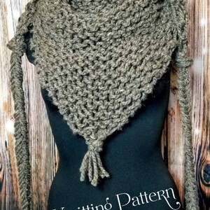 KNITTING PATTERN, Chunky Highlander Triangle Wrap, Sassenach Triangle ...