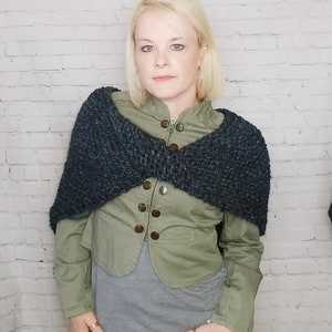 KNITTING PATTERN, Highlander Triangle Wrap, Outlander Cosplay Shawl ...