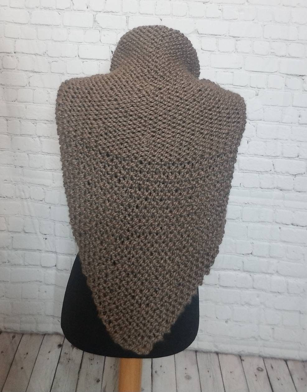 KNITTING PATTERN Highlander Triangle Wrap Outlander cosplay | Etsy