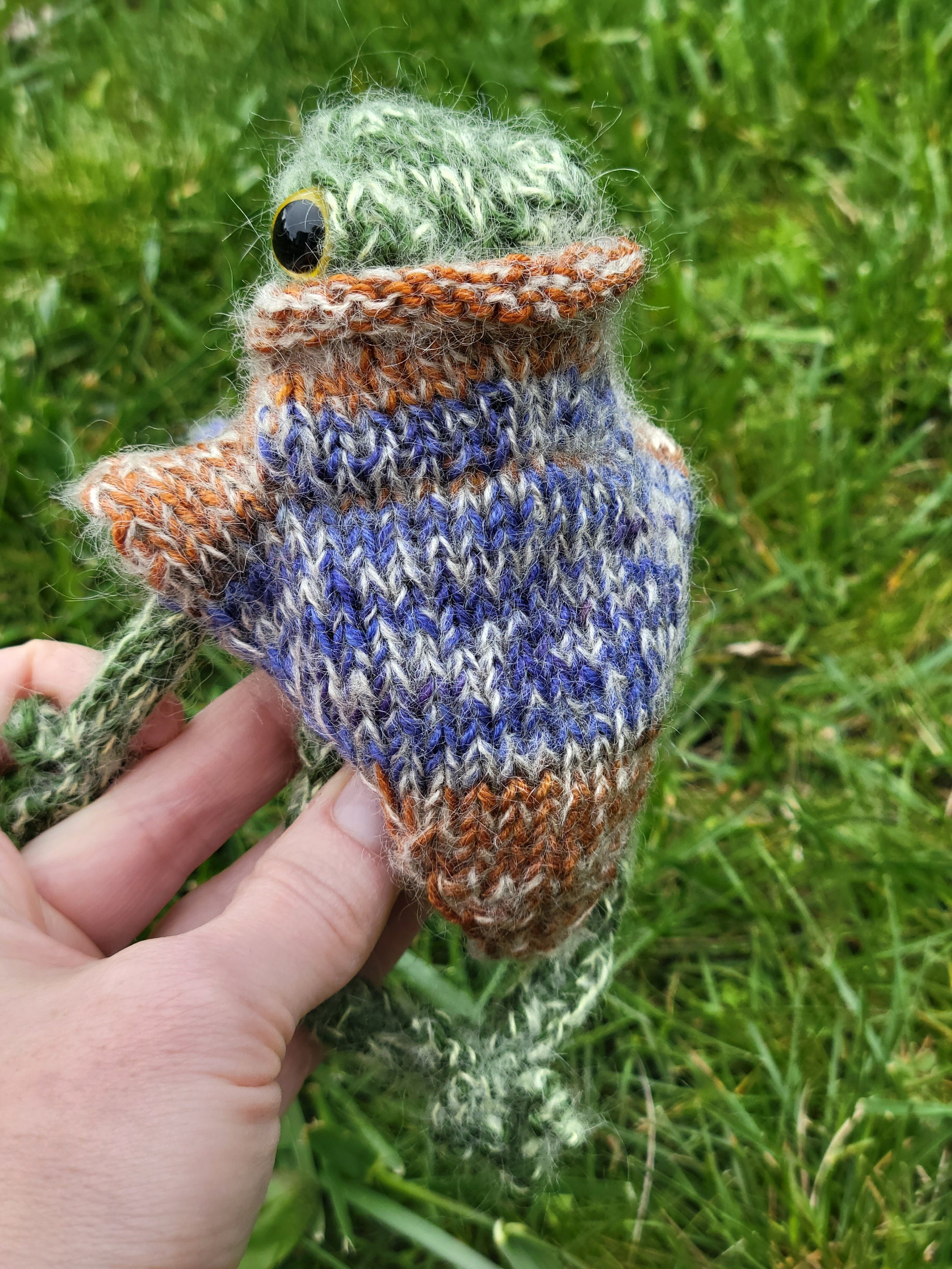 Frog Poncho Knitting Pattern: Amigurumi Froggy Beach Attire (PDF ...