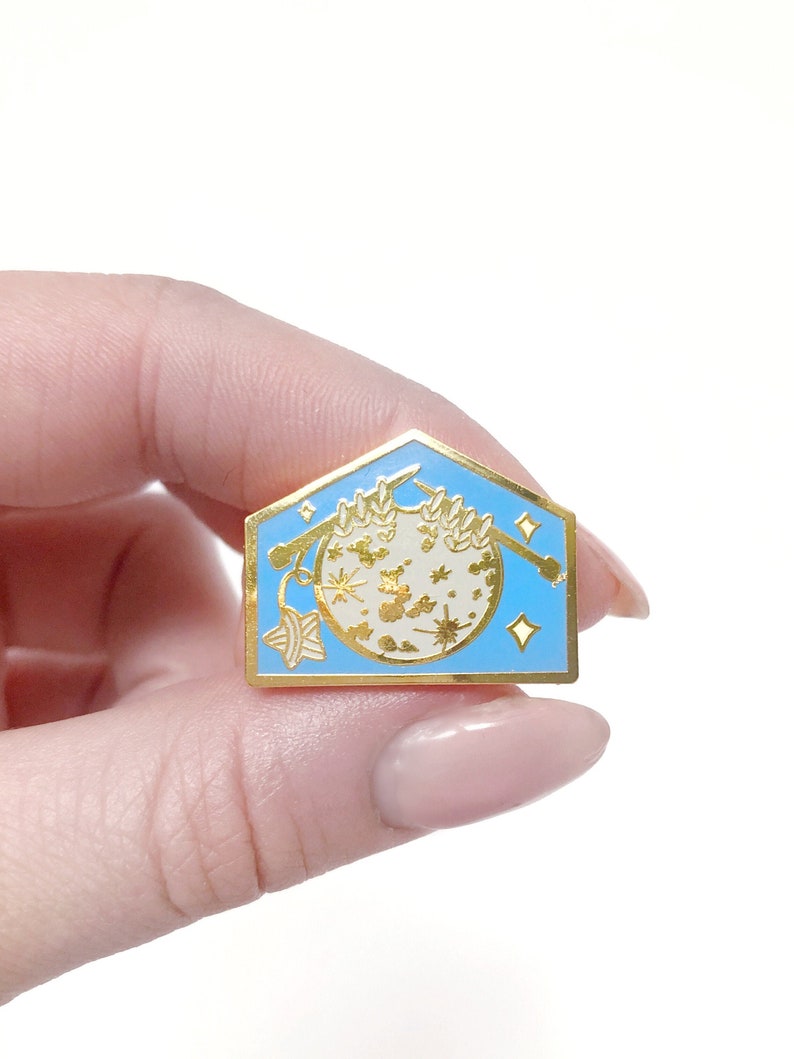 Knitted moon enamel pin | Etsy