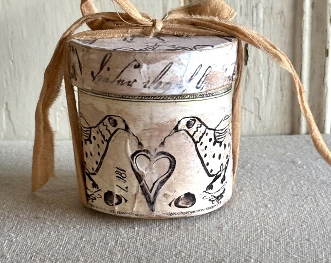 Primitive Grungy Distressed Paper Covered Paper Mache Box,primitive ...