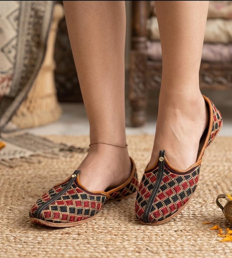Men’s Handmade Ethnic Jutti, Traditional Indian Mojari Shoes ...