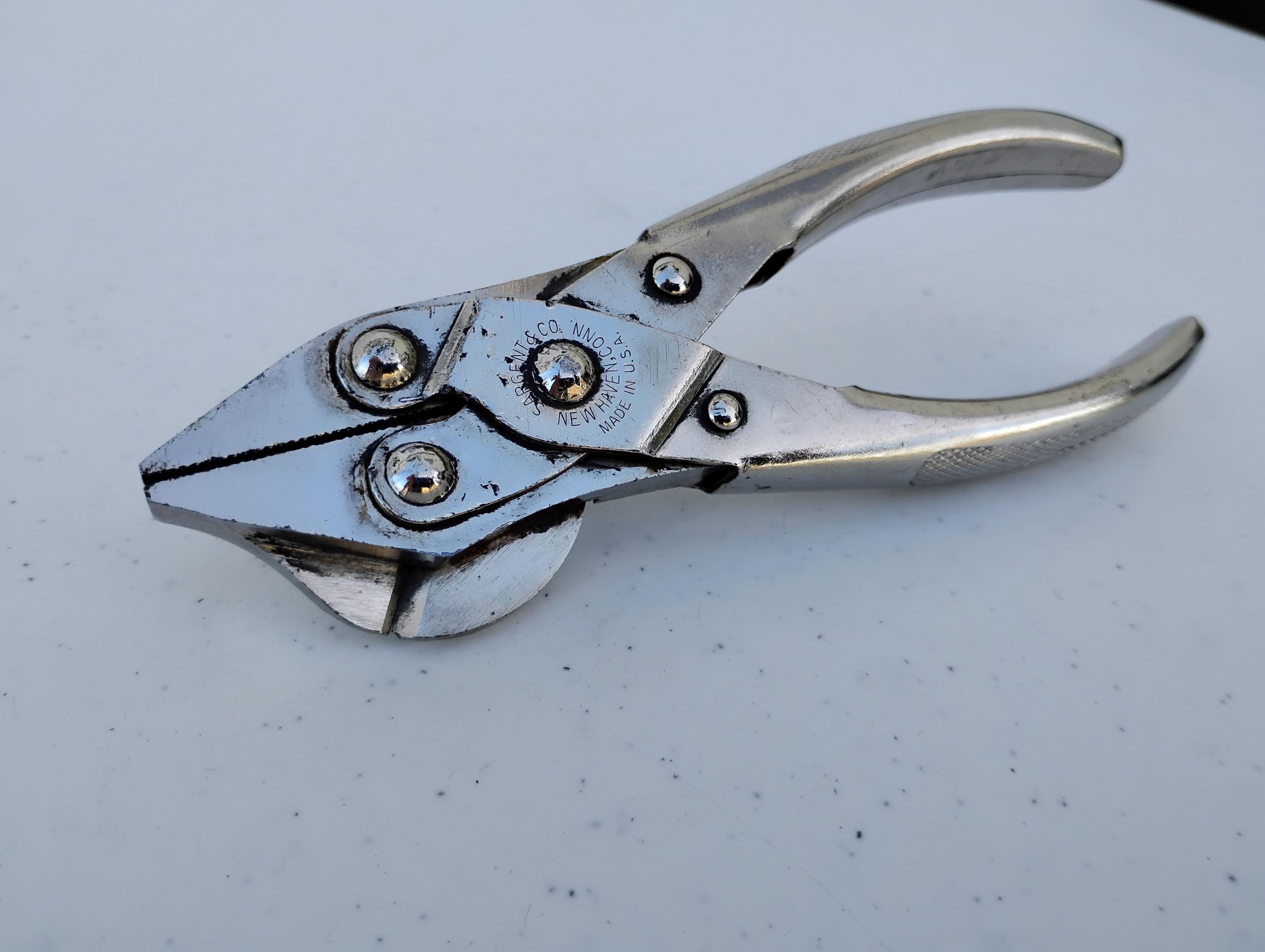 Sargent pliers store