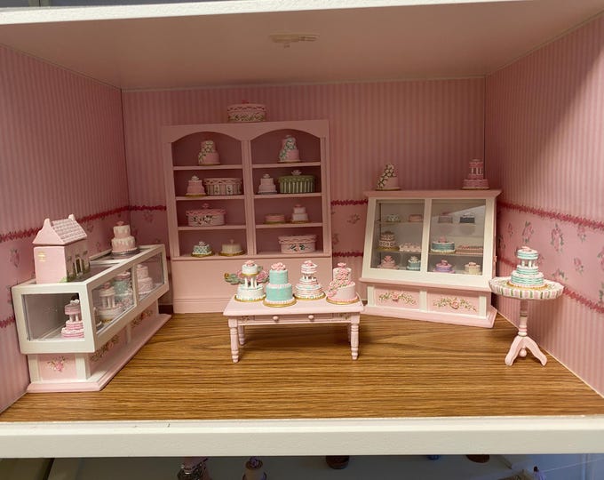Dollhouse BAKERY COLLECTION 1:12 by Miniature Lane Furniture Table ...